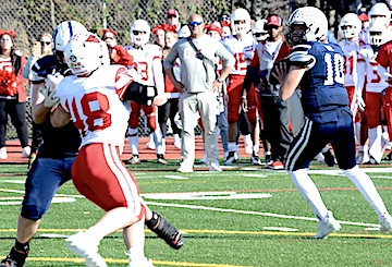Staples carves up Greenwich for 24-13 Thanksgiving win | Westport Journal