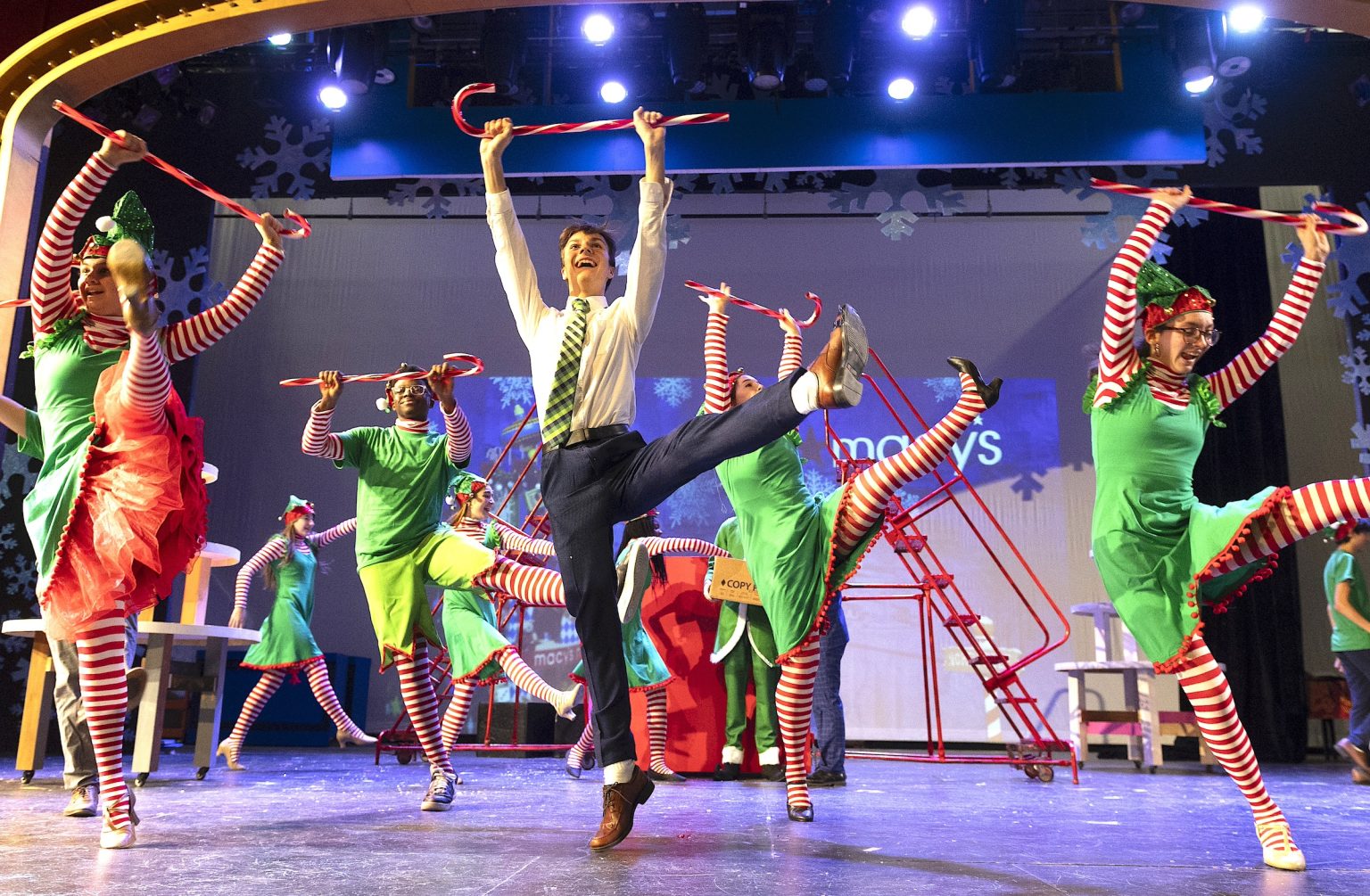 ‘Elf’ jumps off the shelf onto Staples Players stage | Westport Journal